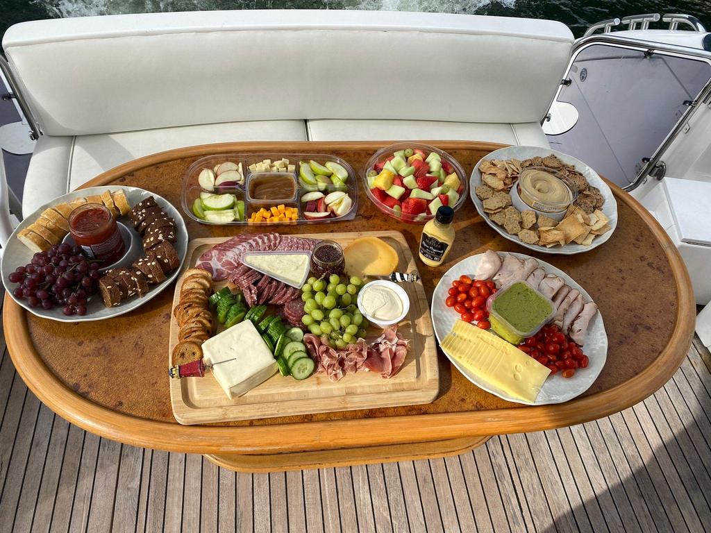 The Best Meals & Snacks for a Boat Day